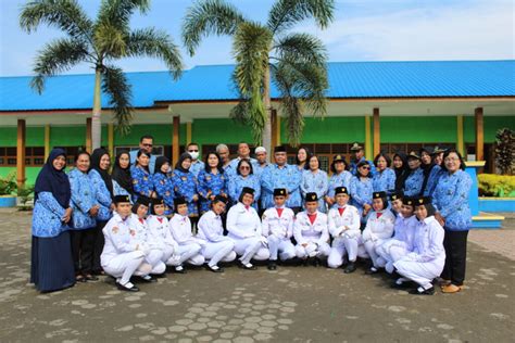 UPACARA HUT REPUBLIK INDONESIA KE 77 TAHUN DI SMA NEGERI 1 TANJUNG