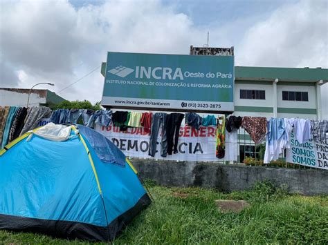 Assentados de Anapu e Uruará ocupam a frente do INCRA em Santarém
