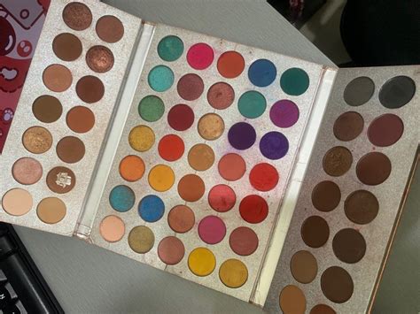 Beauty Glazed 63 Colors Warna Gorgeous Me Eyeshadow Palette B37 On