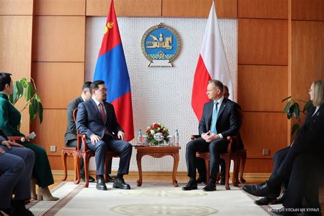 УИХ ын дарга Г Занданшатар БНПУ ын Ерөнхийлөгч Анджей Дудад бараалхав