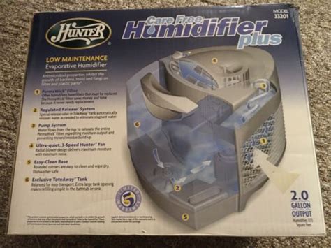 Hunter 33201 2 Gallon CareFree Humidifier Plus With PermaWick Humidifiers