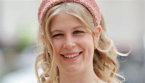 Lady Louise Che Lavoro Fa La Nipote Prediletta Della Regina A Meno Di Sterline Lora