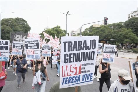 Protesta En El Centro Porteño “al Hambre No Lo Matan Con Polenta Hoy