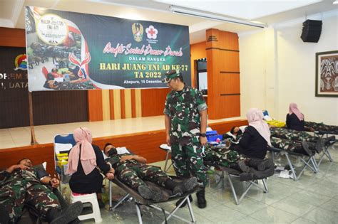 Korem Sumbang 76 Kantong Darah Ke PMI Jayapura Di Hari Juang TNI AD Ke