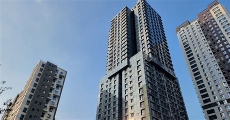 “서민들에겐 점점 멀어지는 꿈” 34평 아파트 55억 찍었다국민평형 역대 최고가 찍은 반포