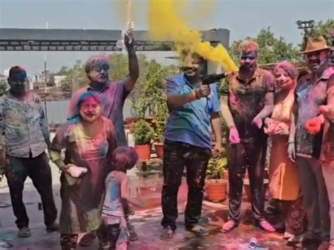 People Played Holi With Enthusiasm By Applying Colors And Gulal In