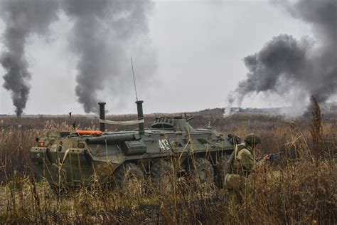 Армія РФ почала третю хвилю наступу на Авдіївку