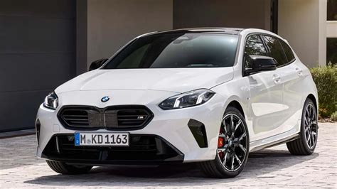 بی‌ام‌و هاچ‌بک با صفر تا ۱۰۰ زیر ۵ ثانیه، جوان‌پسند و جذاب عکس