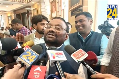 Swami Prasad Maurya ने फिर की मनुस्मृति धार्मिक ग्रंथों के प्रतिबंध की