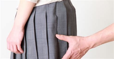 여학생 교복치마가 성욕 자극 아르헨 짧은 치마 금지령에 부글