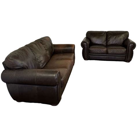 Used Chateau Dax Leather Couch And Loveseat Oneup Furniture