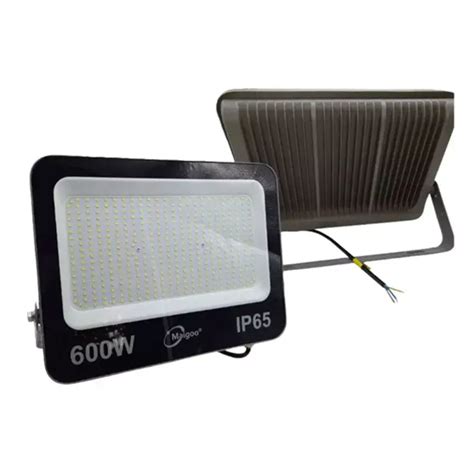 Reflector Led W Exterior Multivoltaje Led Ip Reforzado Maigoo SOMLUZ