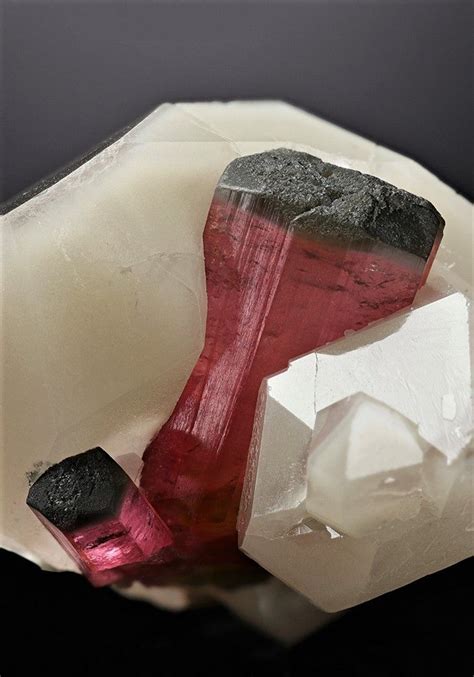 Minerals Crystals And Fossils Elbaite And Quartz Pyingyi Taung Male Minerals And