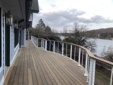 Curved Ipe Deck With Feeney Cable Rail