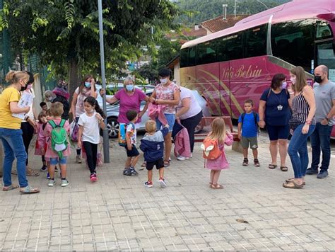 Educació declara grups escolars confinats persones en quarantena i