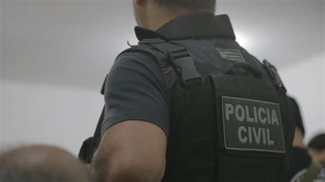 Polícia Civil detém mulher envolvida na explosão de cofre em banco do