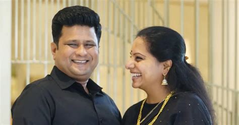 ఎమ్మెల్సీ కల్వకుంట్ల కవిత భర్త ఏ ఉద్యోగం చేస్తారో తెలుసా ఆయన బ్యాక్‌గ్రౌండ్‌ ఏంటంటే