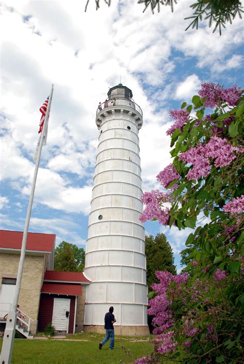 Explore The Stunning Cana Island Lighthouse In Wisconsin Best