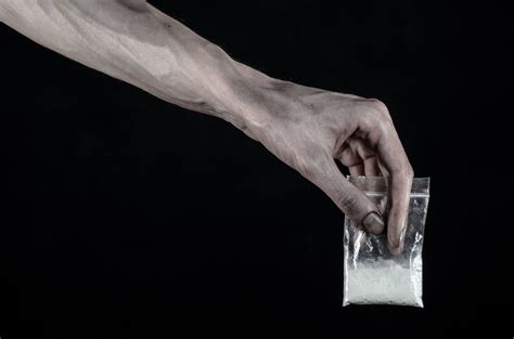 Skin Problems and Disorders Linked to Cocaine Abuse