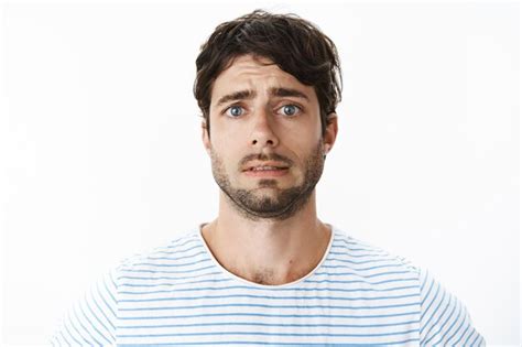 Kerl Der Sich Unwohl Fühlt Und Rücksichtslos Und Verzweifelt Aussieht