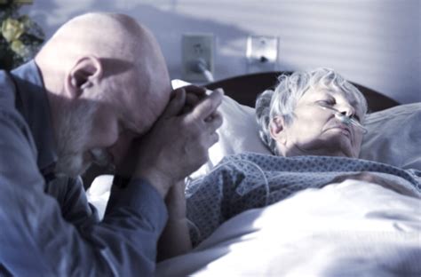 Cómo orar para pedir por la salud de alguien enfermo