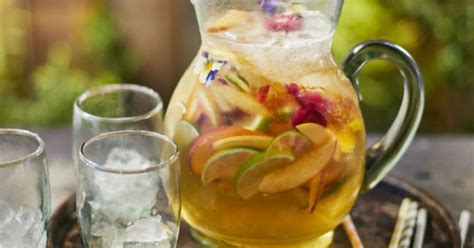 Weißer Sangria - einfach & lecker | DasKochrezept.de