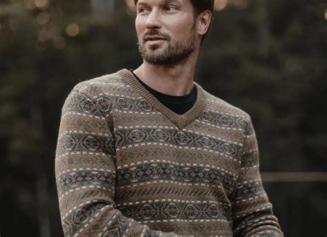 Mens Fall Sweaters To Update Your Wardrobe The Manual