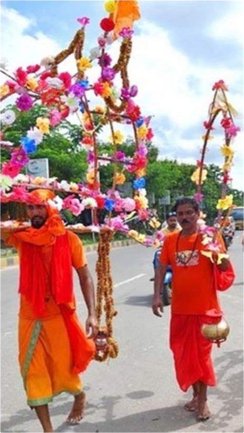 Shiv Devotees Of Lakhimpur Kheri Bringing Ganga Water Were Attacked