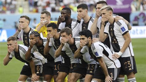 Selección Alemana Se Tapó La Boca Para Protestar Por La Prohibición De