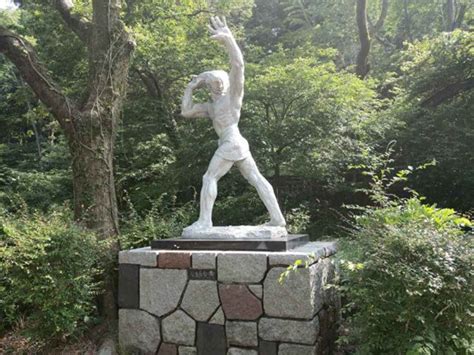 片倉城跡公園城めぐりや自然探索さらには彫刻観賞も楽しめる公園ケンスケの休日を楽しく過ごすブログ