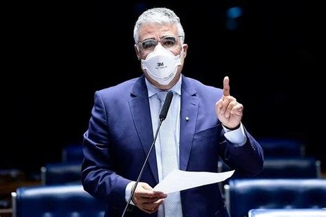 Senador Eduardo Girão Consegue Assinaturas Para Cpi Da Covid Investigar