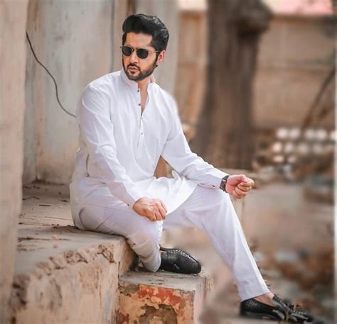 Imran Ashraf And Sarah Khan To Pair Up For New Project Reviewit Pk