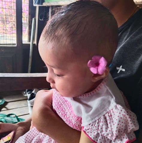 ဘောလုံးသတင်း ပြသနာကတော့ အဏ္ဏဝါဟိန်းက မင်းမင်းထွန်းကို မန်ယူဘနားနား