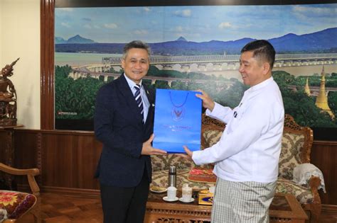 မွန်ပြည်နယ်ဝန်ကြီးချုပ် ဦးအောင်ကြည်သိန်း မြန်မာနိုင်ငံဆိုင်ရာ ထိုင်းနိုင်ငံသံအမတ်ကြီးအား လက်ခံတ