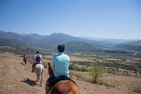 Nuevo Récord Dos Millones De Turistas Recorrieron El País En El Fin De