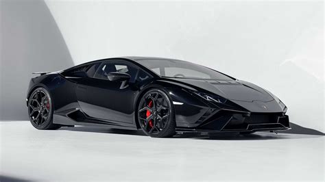 Huracan Tecnica Lowered With New Suspension Body Kit