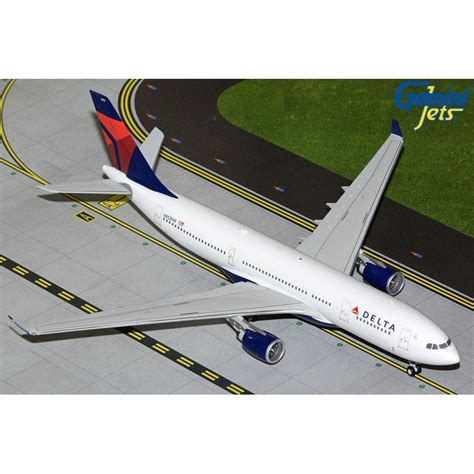Geminijets Delta Air Lines Airbus A330 200 N852nw 1200 Scale Ferrari