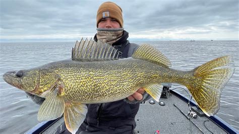 Spring Walleye Fishing Bay Of Green Bay Oconto Wi 2022 Youtube
