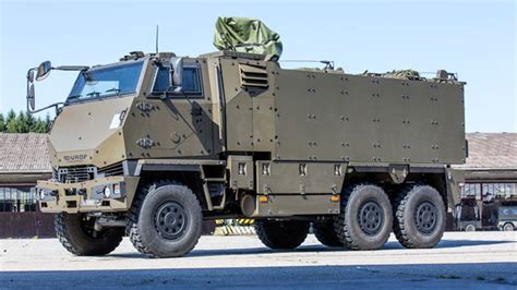Schweiz So Verteidigt Der Mowag Chef Seine Radpanzer News SRF