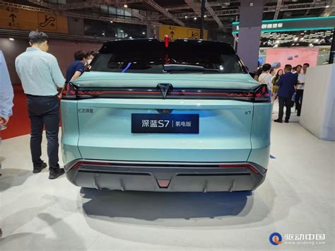 长安深蓝s7亮相2023上海车展：定位中型suv，纯电增程氢电三种动力选择驱动中国