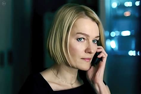 Подруги следовательницы разыскивают опасного маньяка в сериале «Женское дело на канале «Русский