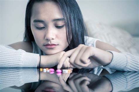 Do You Know The Warning Signs Of Drug Useabuse Blog Ccgc