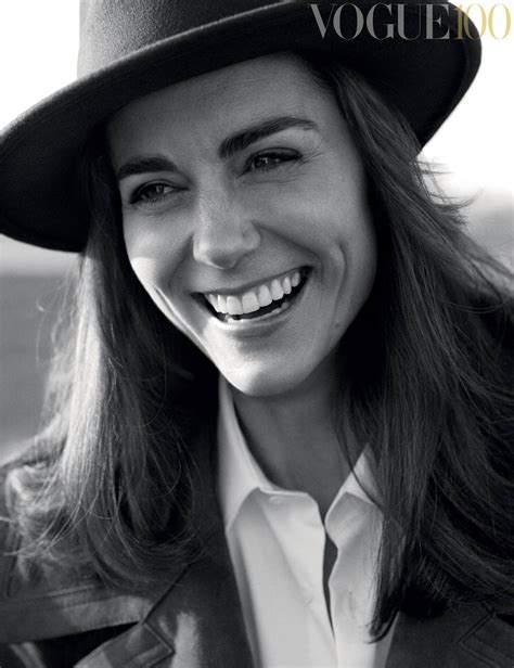 Duchess Kate Middleton Stuns On The Cover Of British Vogue Us Weekly