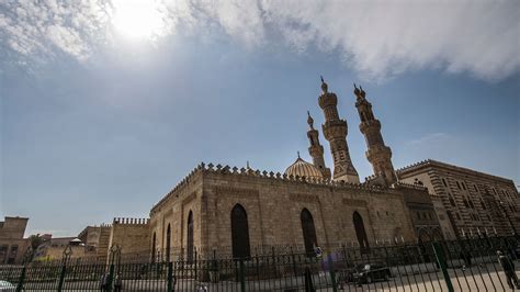 جدل قانون تنظيم دار الإفتاء التلفزيون العربي