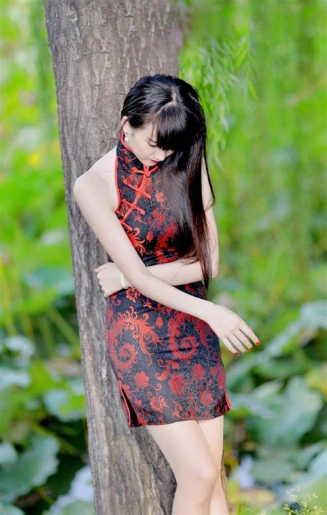 花池邊的耀眼女子動人傾心 每日頭條