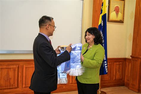 ШИНЖЛЭХ УХААН ТЕХНОЛОГИЙН ИХ СУРГУУЛЬ