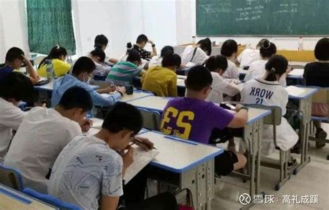 就像个笑话，校外培训愈演愈烈了！ 千万别说没人敢开班了。各种衔接班，各种提高班，看看你周围还有谁家孩子没报班，就明白了。好像有人管，其实管的人