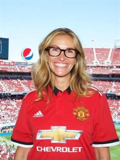 Hollywood Icon Julia Roberts Fangirl Moment With Manchester United In