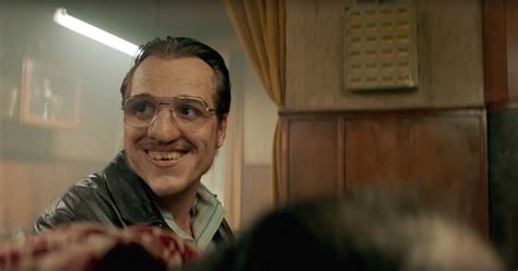 Netflix Tipp Der Horrofilm Der Goldene Handschuh Mit Jonas Dassler