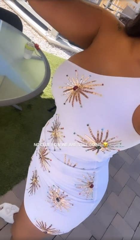 Teen Mom Cheyenne Floyd Flaunts Her Curves In Tight Dress For New Video